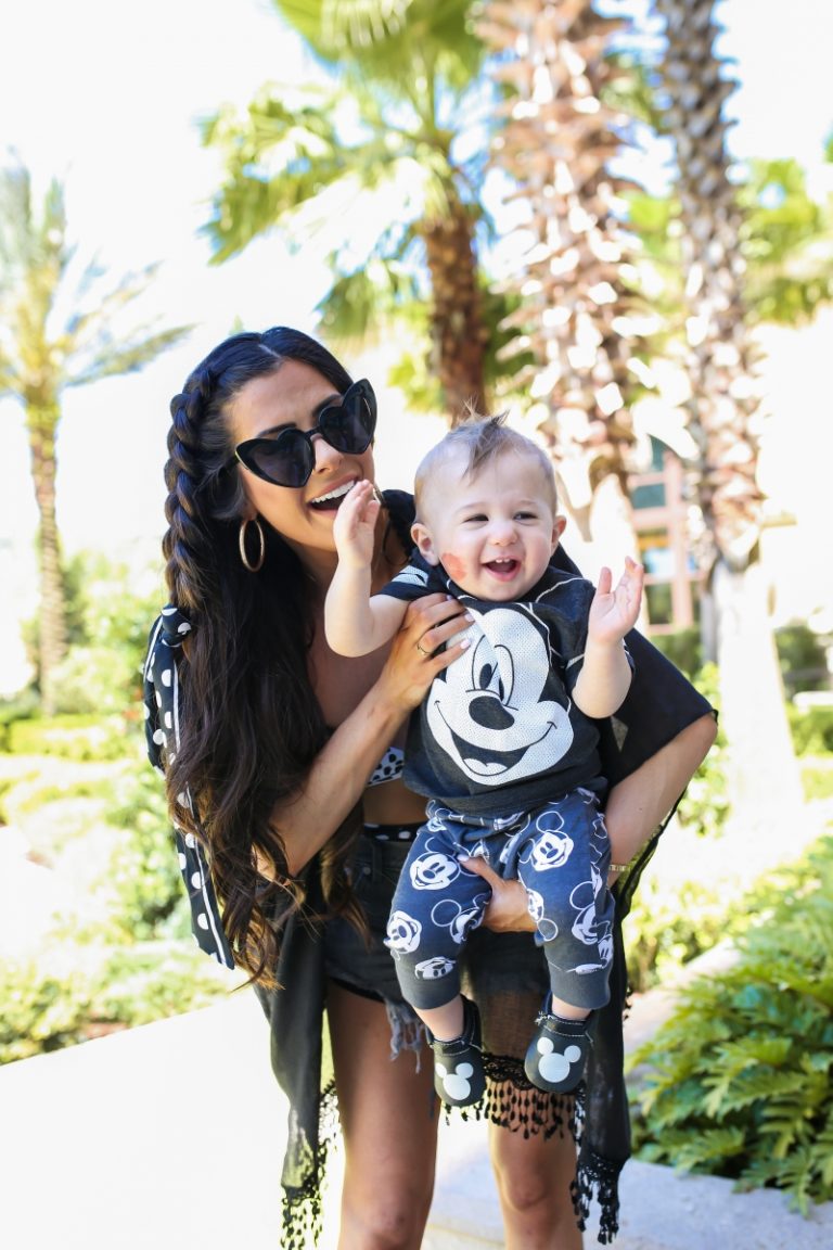 Festive Outfits For Disney Trips | The Sweetest Thing