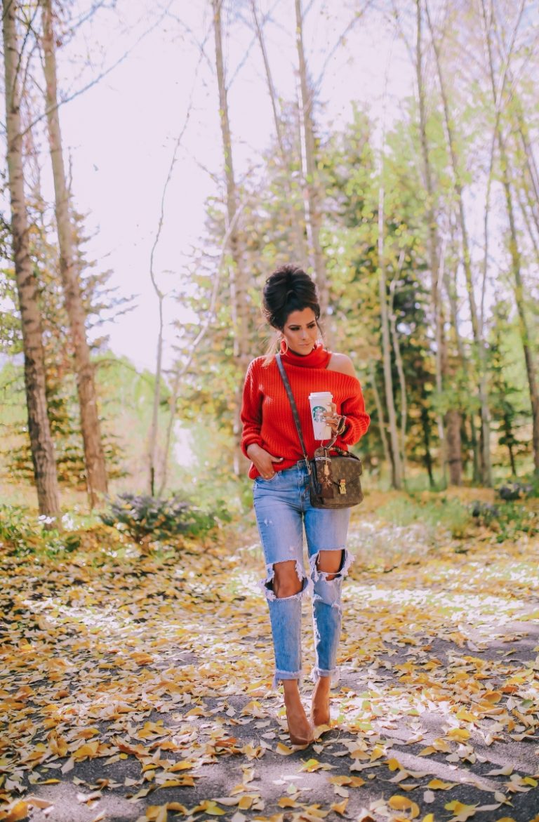 Fall Boyfriend Jeans #OOTD | The Sweetest Thing