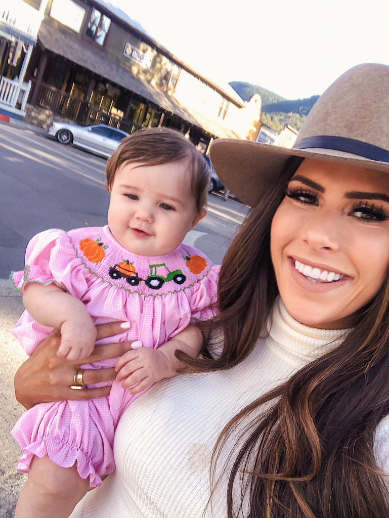 What to Wear in Jackson Hole in the Fall 🍁🍂🏔 | The Sweetest Thing