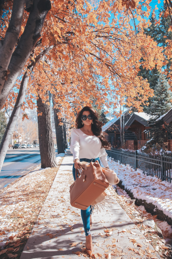 Cozy & Casual Fall Outfit Inspo From Aspen🍁🍂 | + Whats In My Bag | The ...
